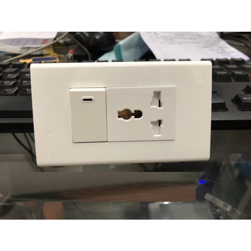 Bộ ổ cắm đa năng SINO S18CC 16A-250V + công tắc 1 chiều Panasonic ...