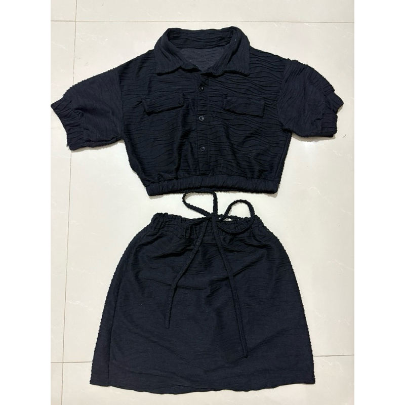 Pass Set váy ngắn đen Size S, M (vải co giãn nên size S,M đều mặc được nhen) | Shopee Việt Nam