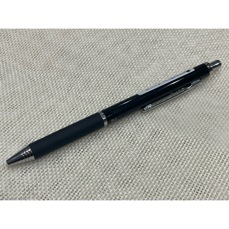 Bút bi đen Zebra | Shopee Việt Nam