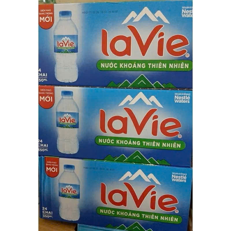 Nước khoáng thiên nhiên La Vie 350ml -500ml(24 chai/thùng) | Shopee Việt Nam