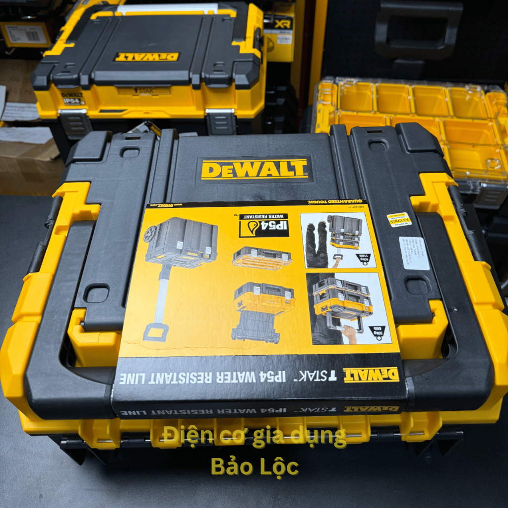 Thùng đựng đồ nghề ốc vit TSTAK IP54 DeWalt DWST83344-1 - Hàng chính hãng. | Shopee Việt Nam