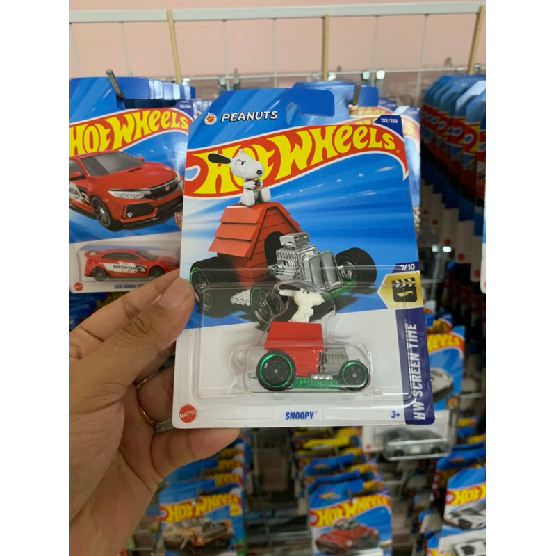 Xe Mô Hình Hot Wheels SNOOPY | Shopee Việt Nam