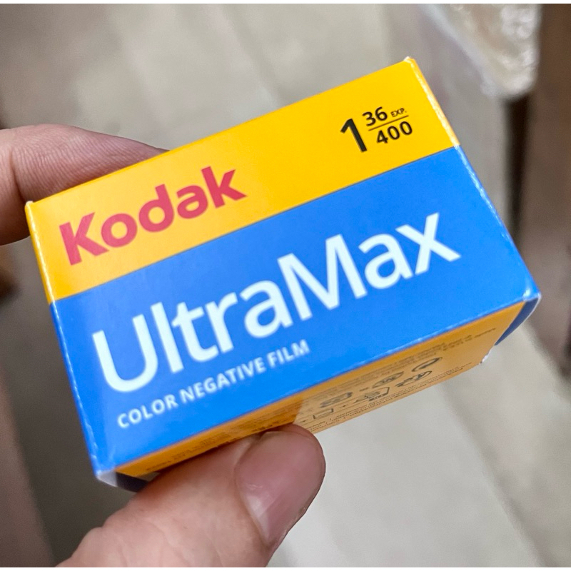 Kodak Ultramax 400 36exp Date 02/2027 Phiên bản mới film 35mm loại hộp ...