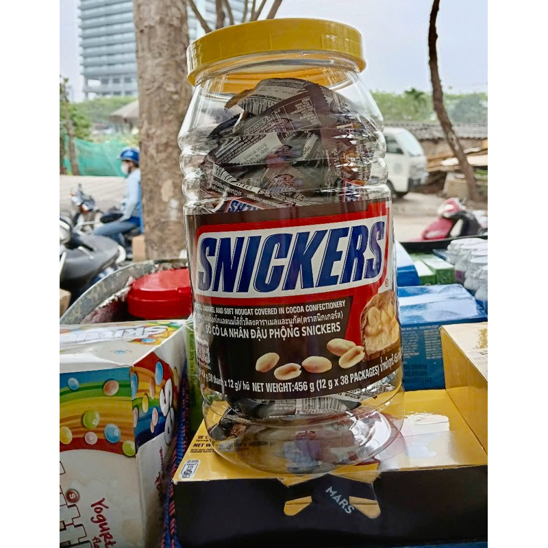 Hộp kẹo Socola Snicker 456g (33 thanh * 12g ) tặng 5 thanh | Shopee ...