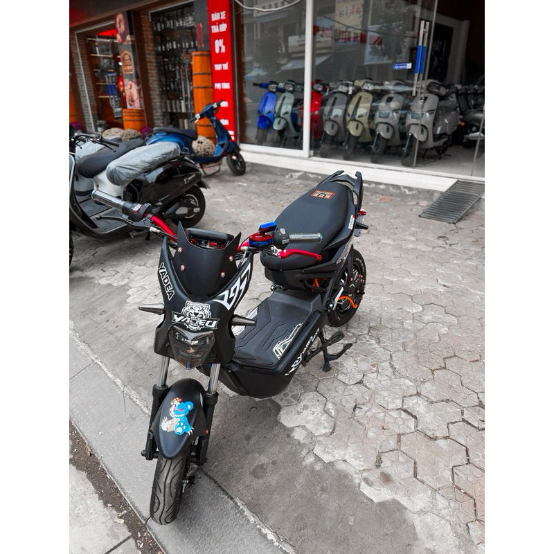 xe điện xmen cần bán giá rẻ có mua kèm theo bình hay k cũng có bán ib ...