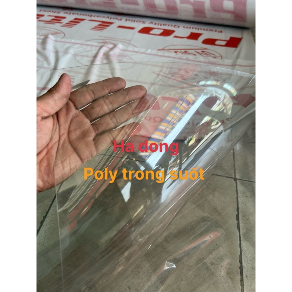 ( Khổ cao 90cm x dài 1m5 x 8dem ) Tấm tôn nhựa Poly lấy ánh sáng màu ...