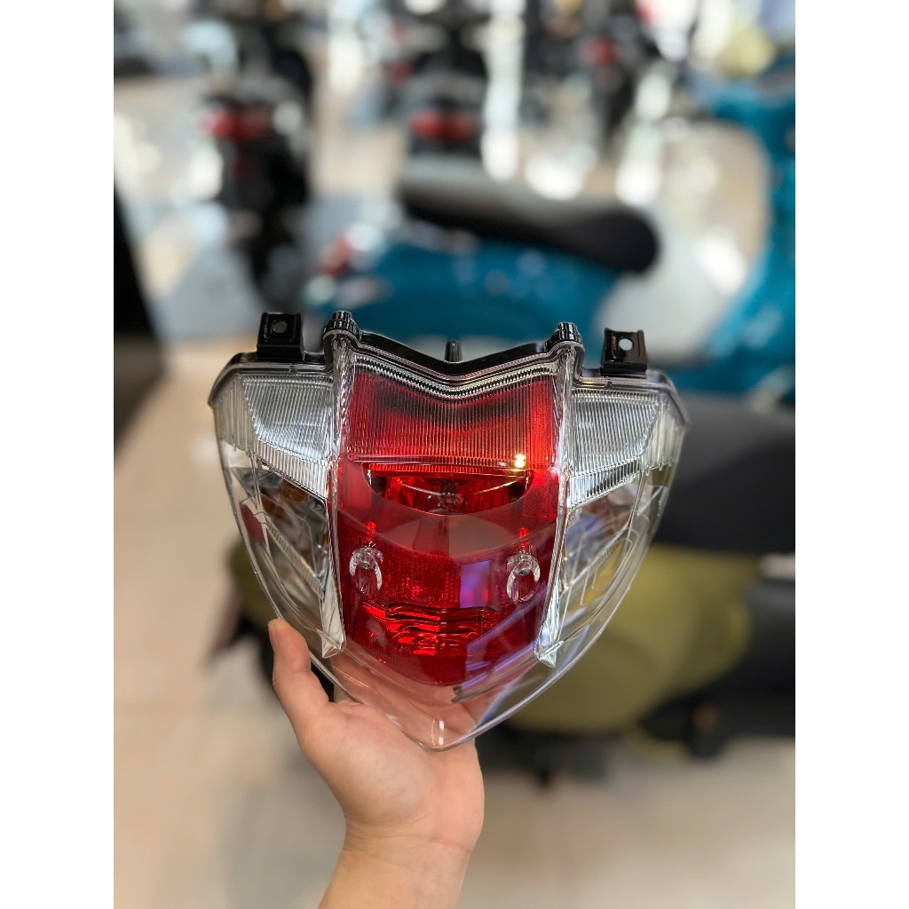 Cụm đèn hậu- đèn sau xe Taurus chính hãng Yamaha | Shopee Việt Nam