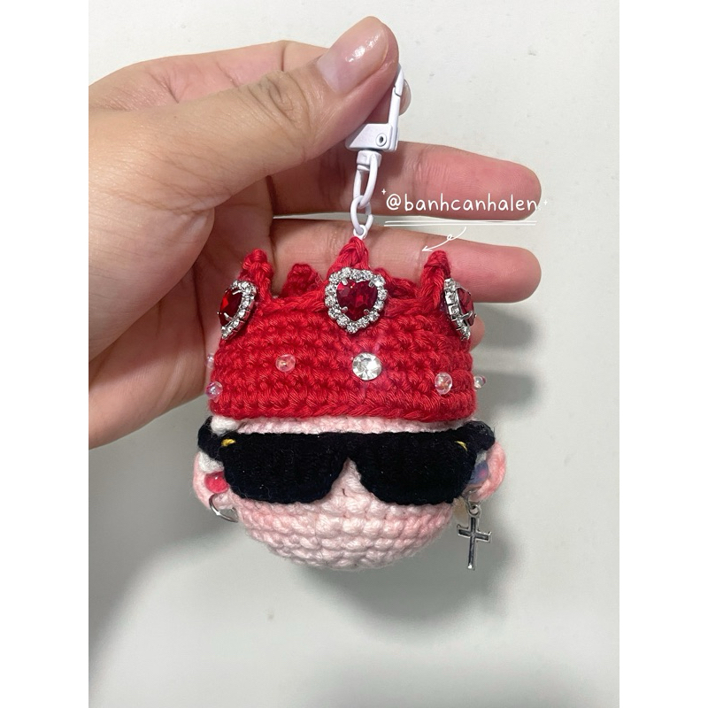 Móc khoá/ doll G-Dragon vương miện đỏ bằng len | Shopee Việt Nam