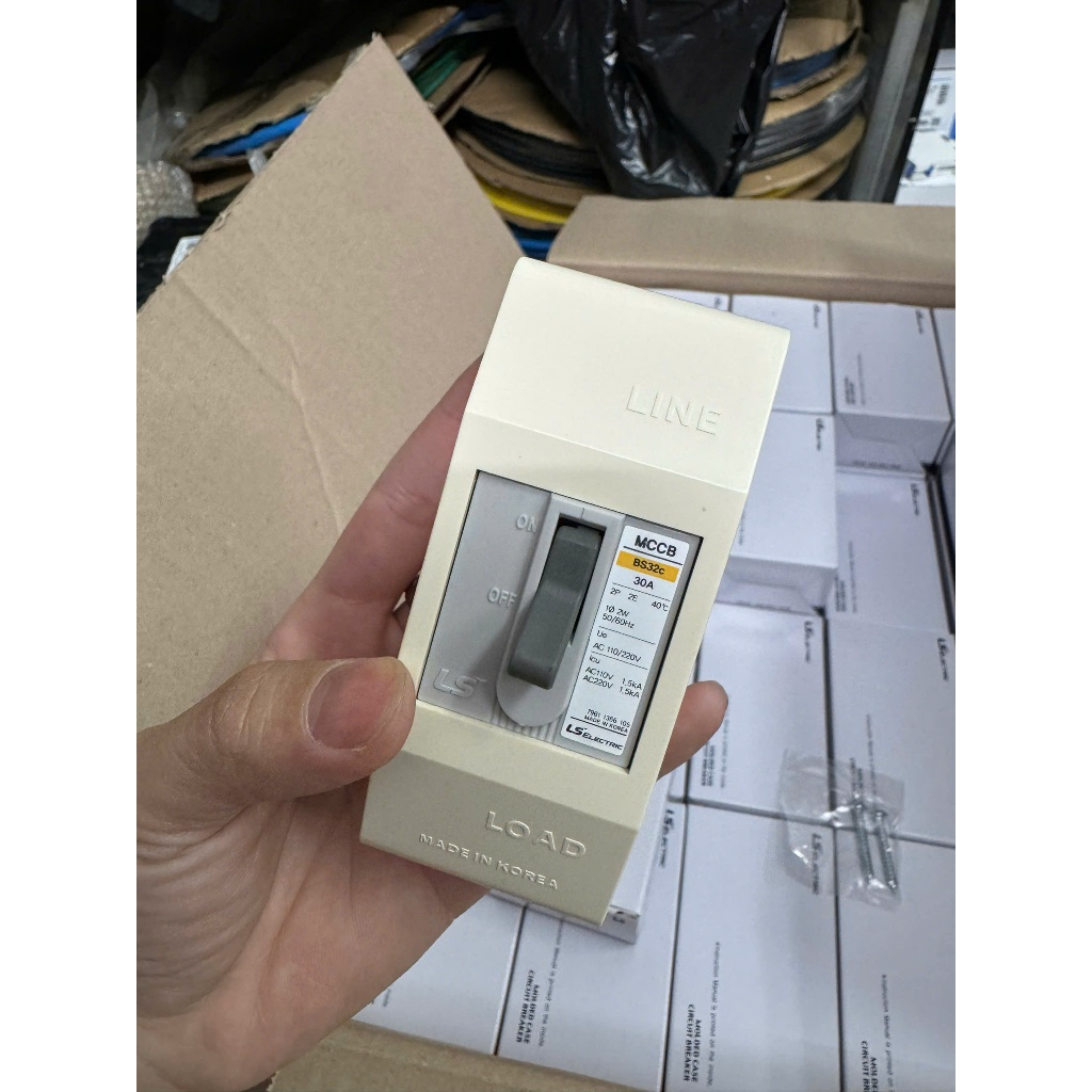Aptomat 2Pha 15A, 20A, 30A Lắp nổi có vỏ - Chính Hãng LS -ch Trường ...
