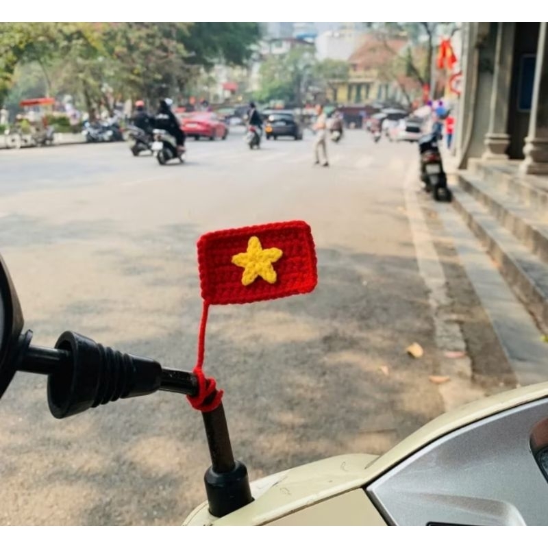 Cờ Việt Nam Gắn Kính Xe , Tay Lái Xe ,Cờ Đỏ Sao Vàng Len Handmade ...