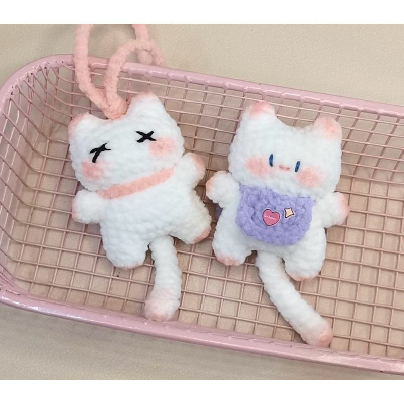 Hanged Cat & Cuti meow | Móc khoá mèo len handmade | Shopee Việt Nam