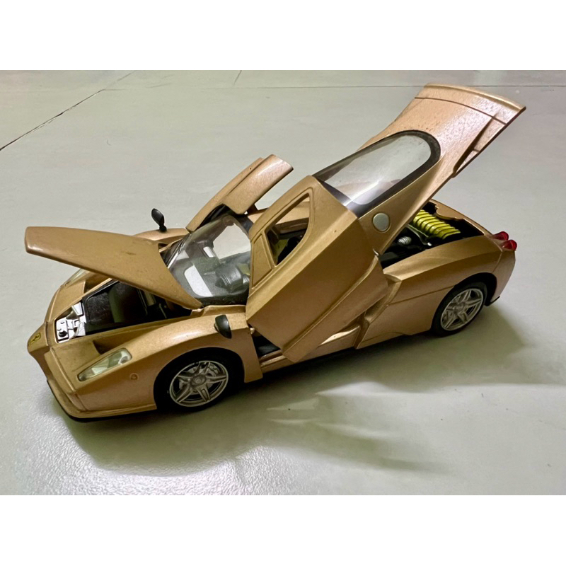 Mô hình xe Ferrari Enzo (Gold) - Tỷ lệ 1/32 | Shopee Việt Nam