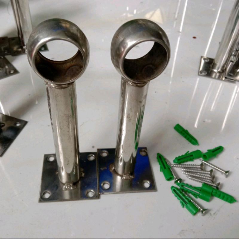 Combo 2 bass inox đế vuông bắt tường dài 14cm,xỏ ống inox tròn o22mm ...