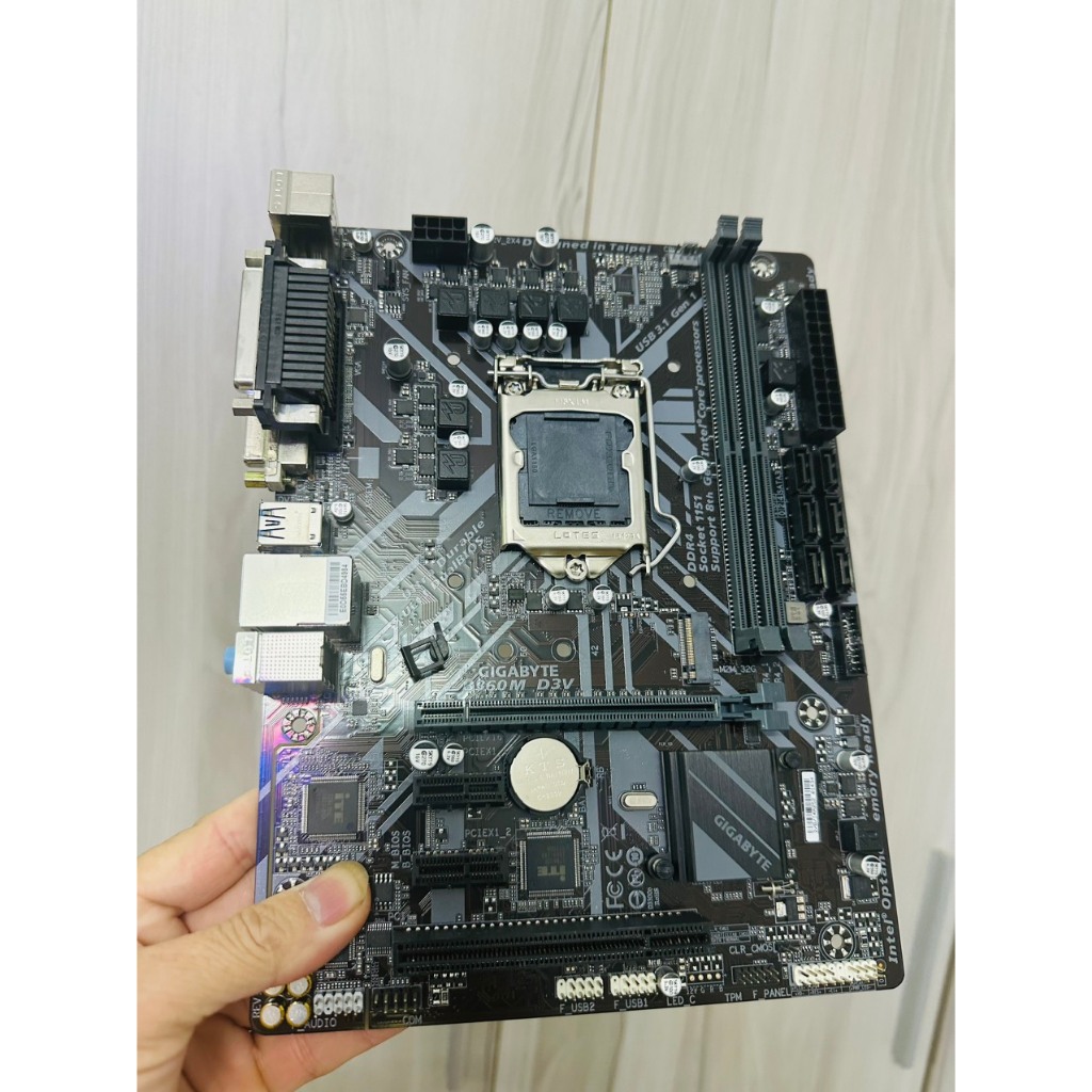 [HCM]Bo Mạch Chủ (Mainboard) GIGABYTE B360M D3V (CTY Box-3 Năm) | Shopee Việt Nam