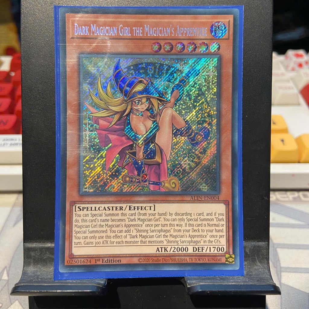 [ Bài Yugioh Chính Hãng ] Dark Magician Girl the Magician's Apprentice - ALIN-EN004 - Secret ...