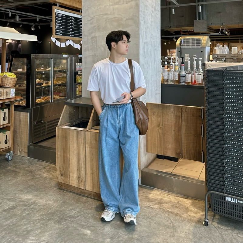 Quần Jeans Ống Rộng Xếp Ly DaeOne - One Tuck Denim Pants DaeOne ...