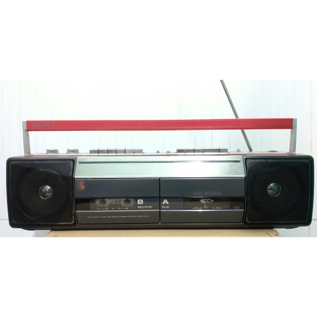 Radio cassette Sony CFS-W301 đồ cũ nghe hay ok 100% ( có đường line gắn ...