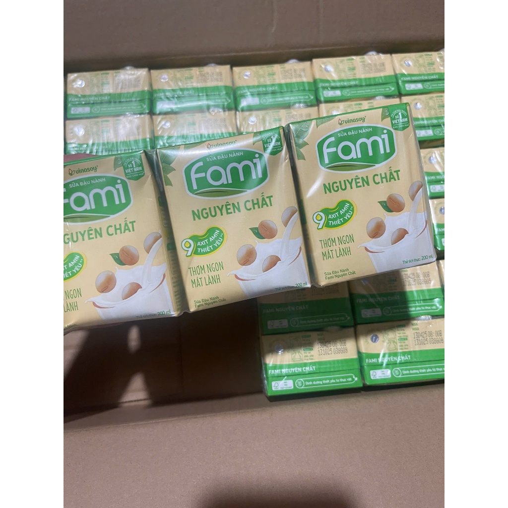 Thùng 36 Hộp sữa đậu nành Fami Nguyên Chất , Canxi có đường (36 hộp x ...