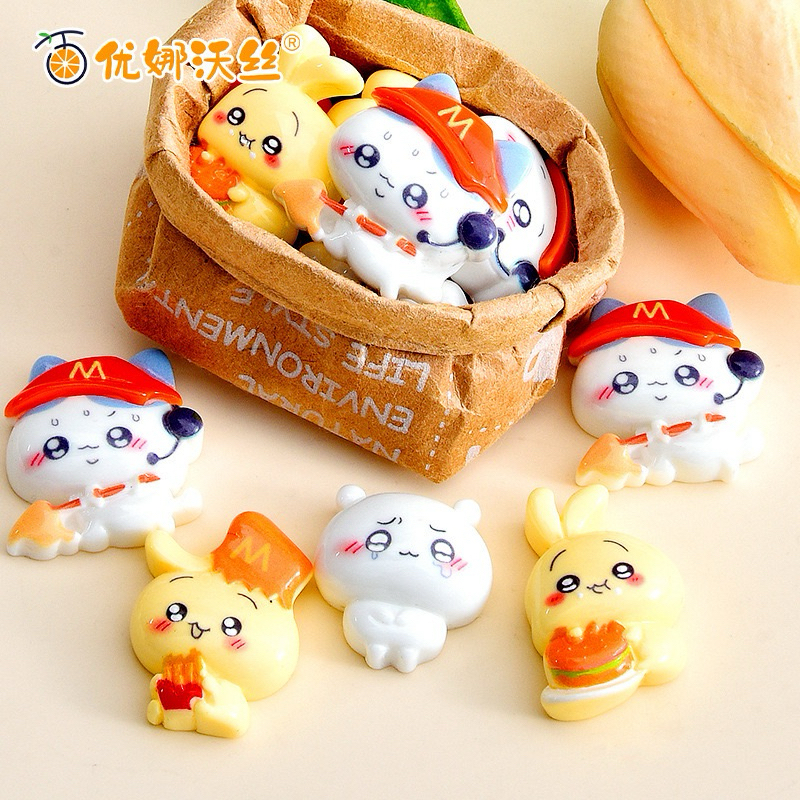 Charm/Sticker MÈO CHIIKAWA TAI PHONE sẵn nút gắn dép sục dép cá sấu ...