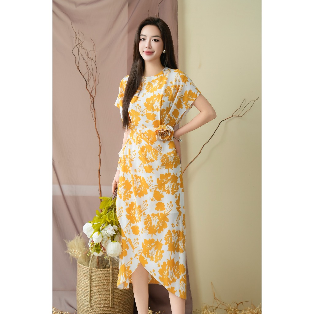 Đầm tay dơi họa tiết hoa vàng SIXDO (White Floral Chiffon Sarong Dress ...