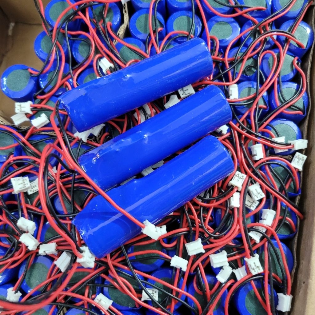 Pin 18650 Pin 3.7V 1000mah 2000mah 2200mah các loại hàng tồn kho ...