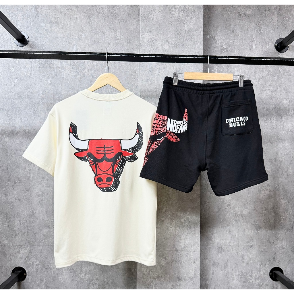 (CHÍNH HÃNG) ÁO CHICAGO BULLS V2 - KEM - 15554845 | Shopee Việt Nam