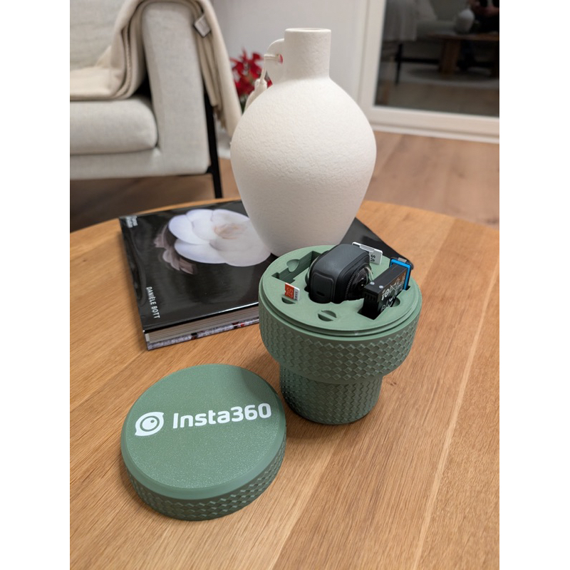 box insta 360 x2 x3 x4 ( chọn màu ib riêng mình ) | Shopee Việt Nam