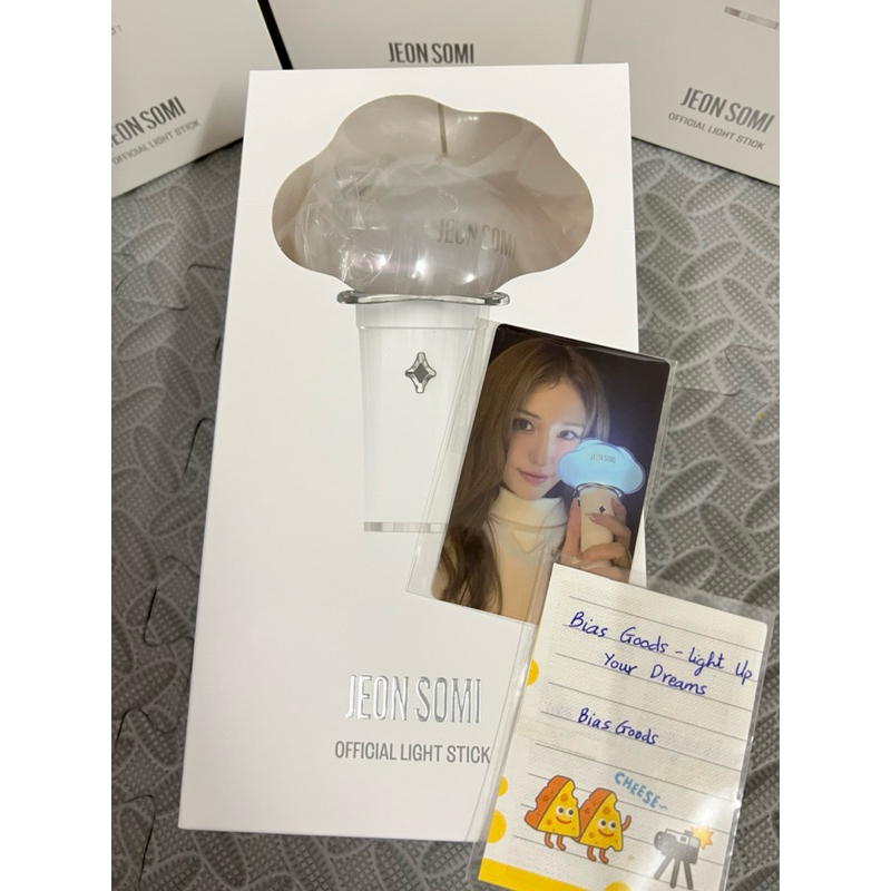 Đèn cổ vũ JEON SOMI OFFICIAL OFFICIAL LIGHTSTICK | Shopee Việt Nam