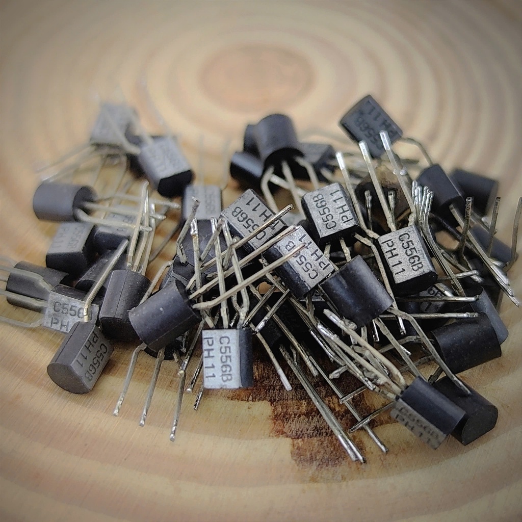 Sò BC556B / C556B Philips PNP Transistors -80V 500mW ( tháo Amply ...