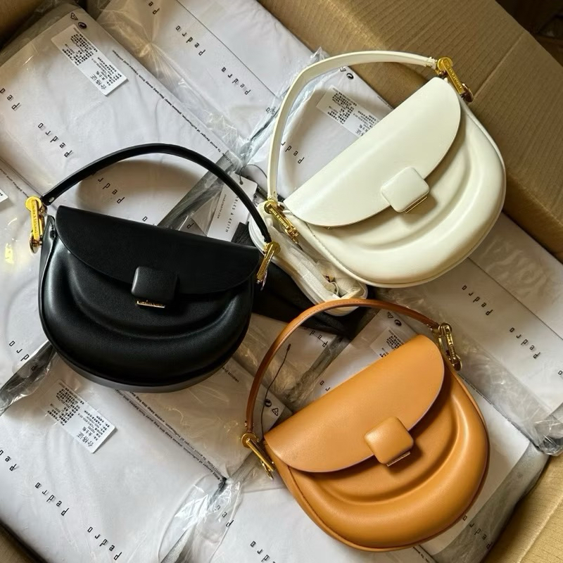 Túi ck bầu sz 20cm ko box | Shopee Việt Nam