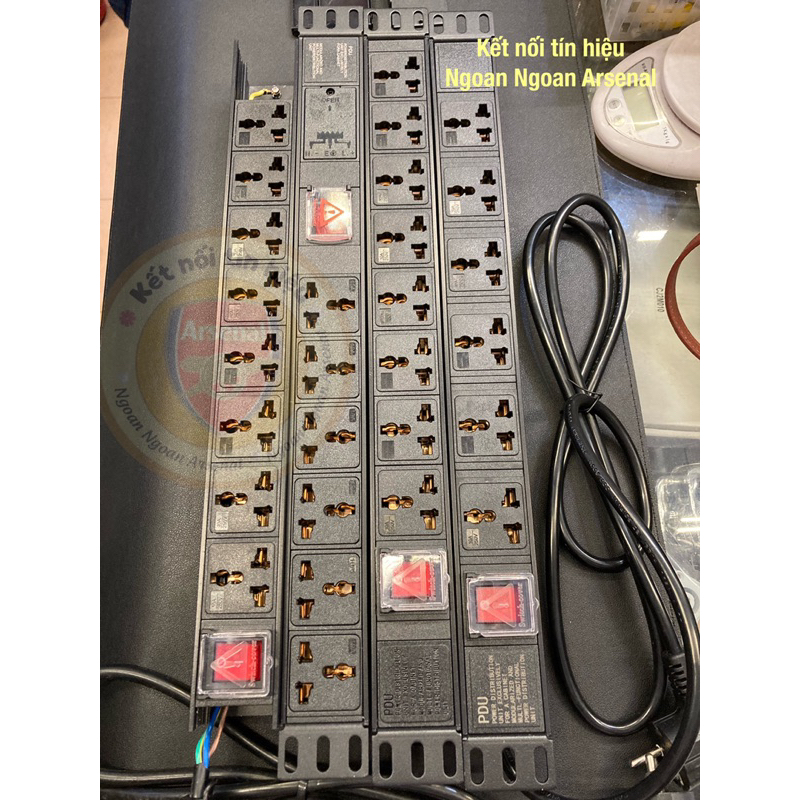 Thanh Nguồn PDU 10A-16A-32A Ổ Cắm Điện 6 Chấu,8 chấu Metal cho tủ Mạng-Rack và Server hàng NHẬP ...