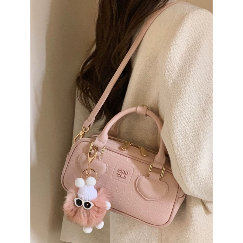 [HÀNG SẴN] Túi gối Chio2nd chữ nhật kèm charm da trơn săn sale chính ...