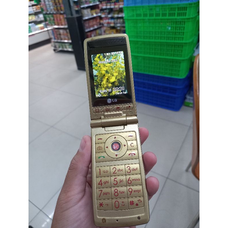 điện thoại nắp gập LG KF300 (chỉ xài sim Vietnamobile) | Shopee Việt Nam