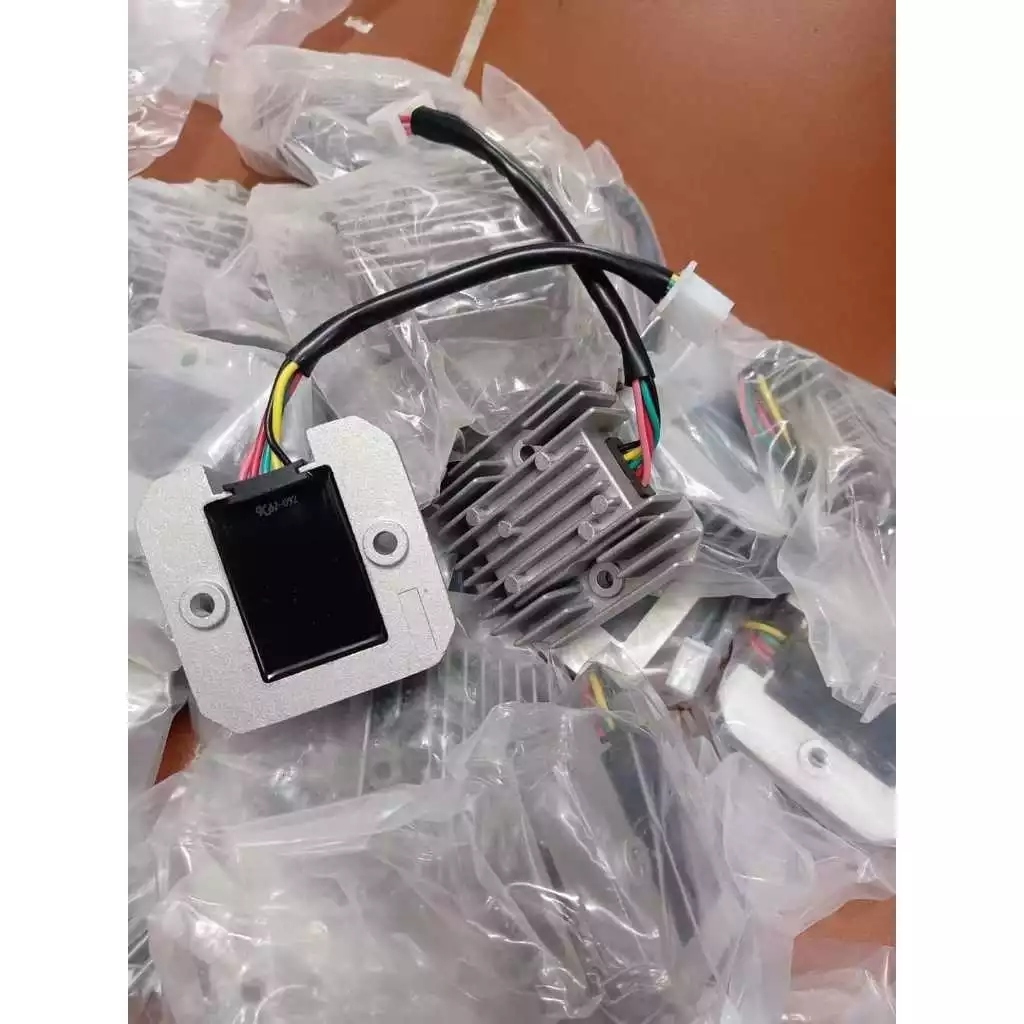 Sạc Atila 2 pha và 3 pha để chế độ cho xe máy | Shopee Việt Nam