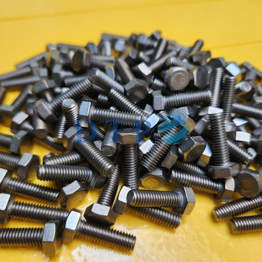 BULONG TITAN M8 - BU LÔNG M8 TITAN - ỐC TITAN M8x20, M8x25, M8x30 - 5 cái | Shopee Việt Nam