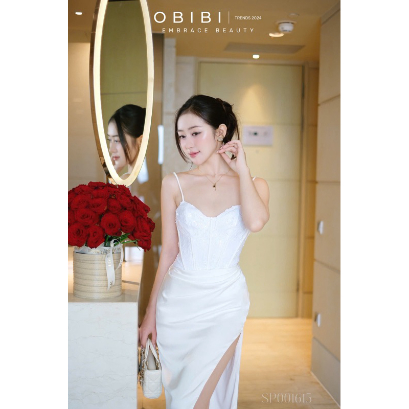 ĐẦM BODY CUP CROSET KIM SA BY OANH BIBI | Shopee Việt Nam