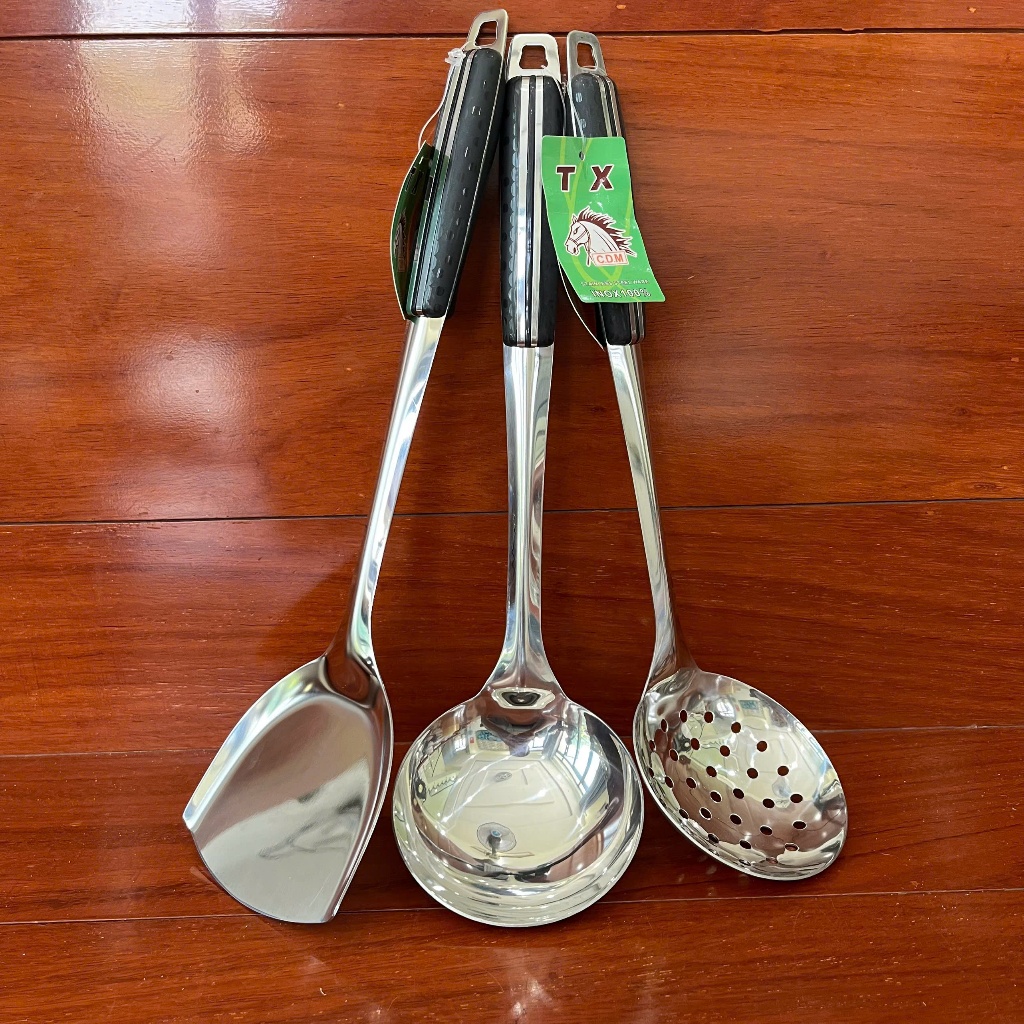 Vá múc canh, muôi múc canh, sạn inox cán nhựa đen dài 30cm(có 3 lựa ...