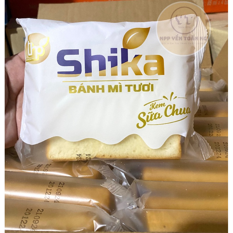 Hộp 18 cái bánh mì sữa chua Shika 1,5kg | Shopee Việt Nam