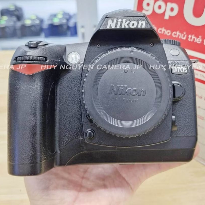 SALE XẢ KHO !! MÁY ẢNH Nikon D70S NIKON D70 ĐẸP và ống kính Nikon 28 85 AF lấy nét tự động ...