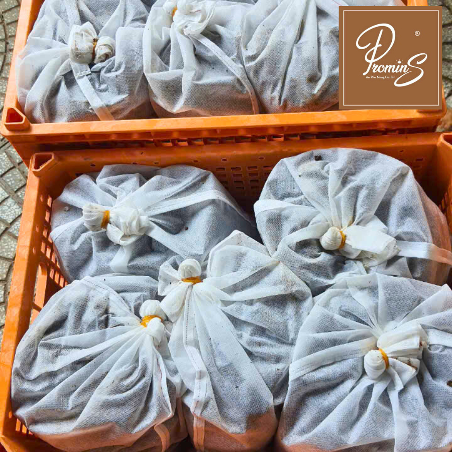 Combo sinh khối trùn quế xử lý rác thải gia đình, tặng kèm chế phẩm E.M, rỉ đường - Có giao hỏa ...