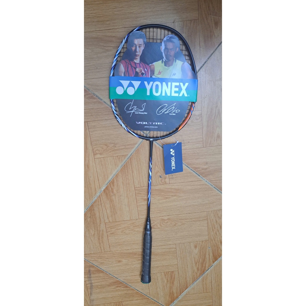vợt cầu lông Yonex astrox 100zz khung carbon có tem vuông đã căng cước ...