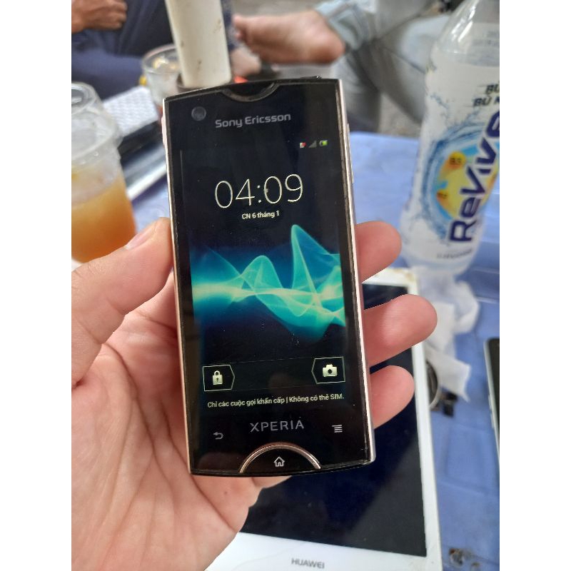 Xác điện thoại Sony Ray St18i ( hư màn ) | Shopee Việt Nam