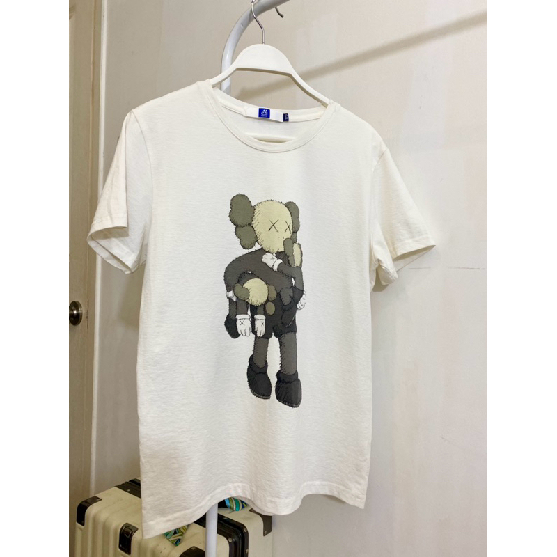 Áo thun in hình màu kem size 170 (dưới 55kg) | Shopee Việt Nam