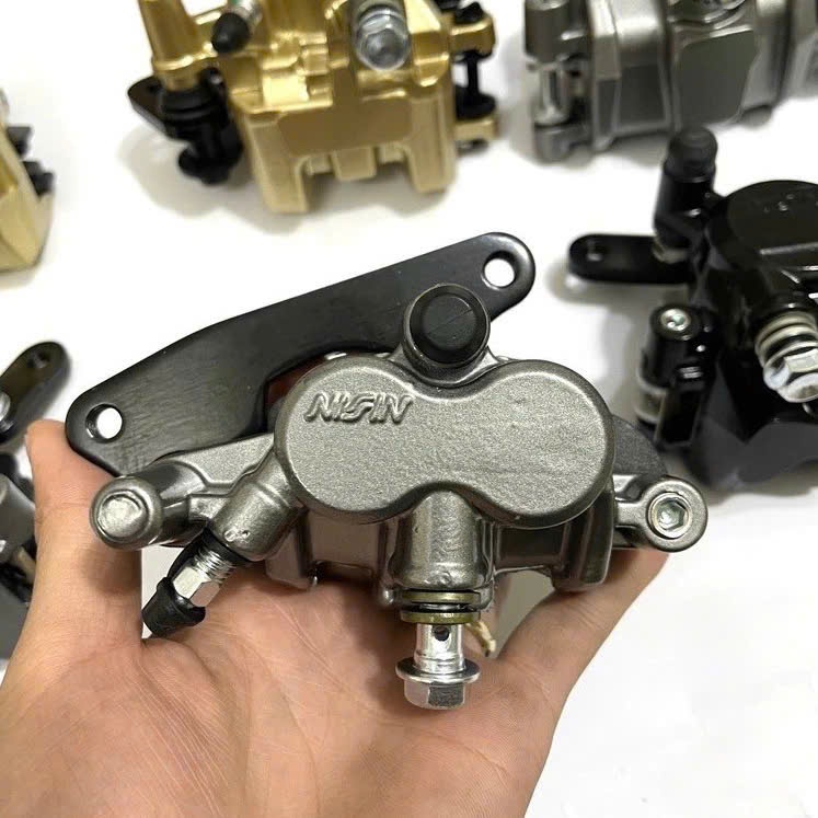 Củ phanh dầu dưới - Heo dầu phanh trước xe máy Honda, Yamaha Đủ Xe ...