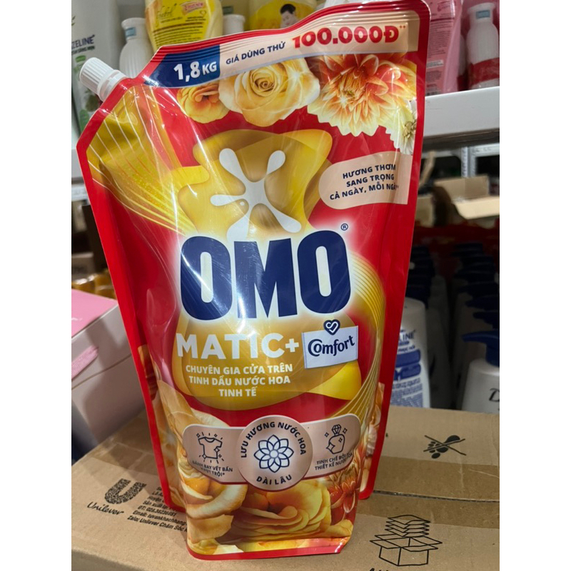 Nước giặt OMO Matic Comfort tinh dầu thơm cho máy giặt cửa trên 1.8kg ...