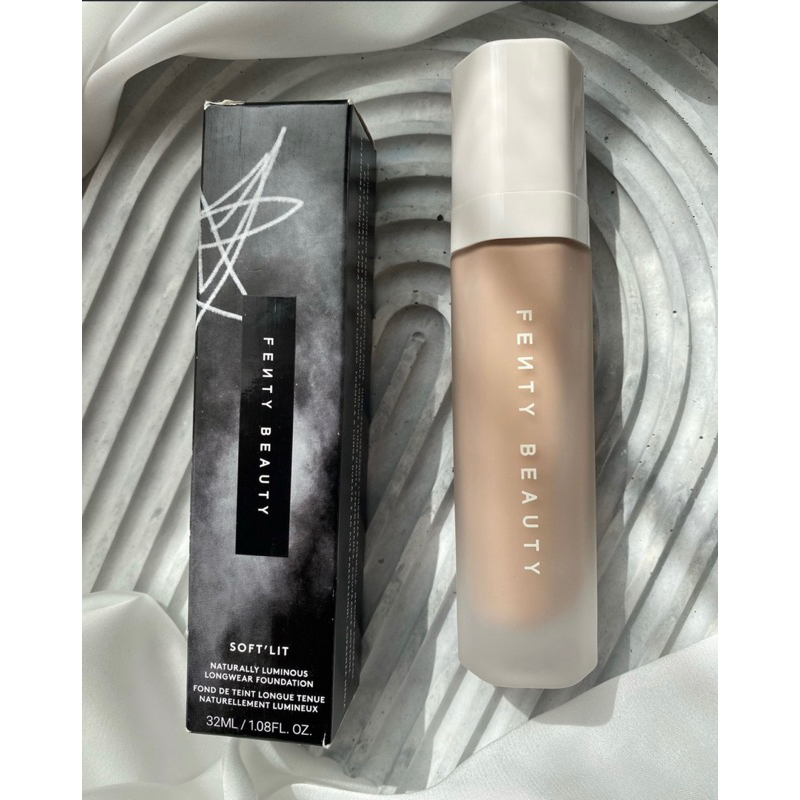 Kem nền Fenty Beauty Soft’ Lit Naturally Luminous Longwear Foundation ...
