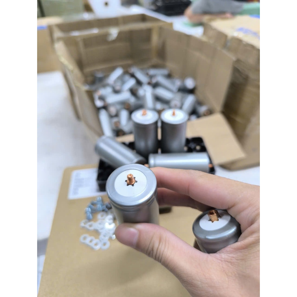 pin 32650 dung lượng 6000ma tặng kèm ốc vít | Shopee Việt Nam