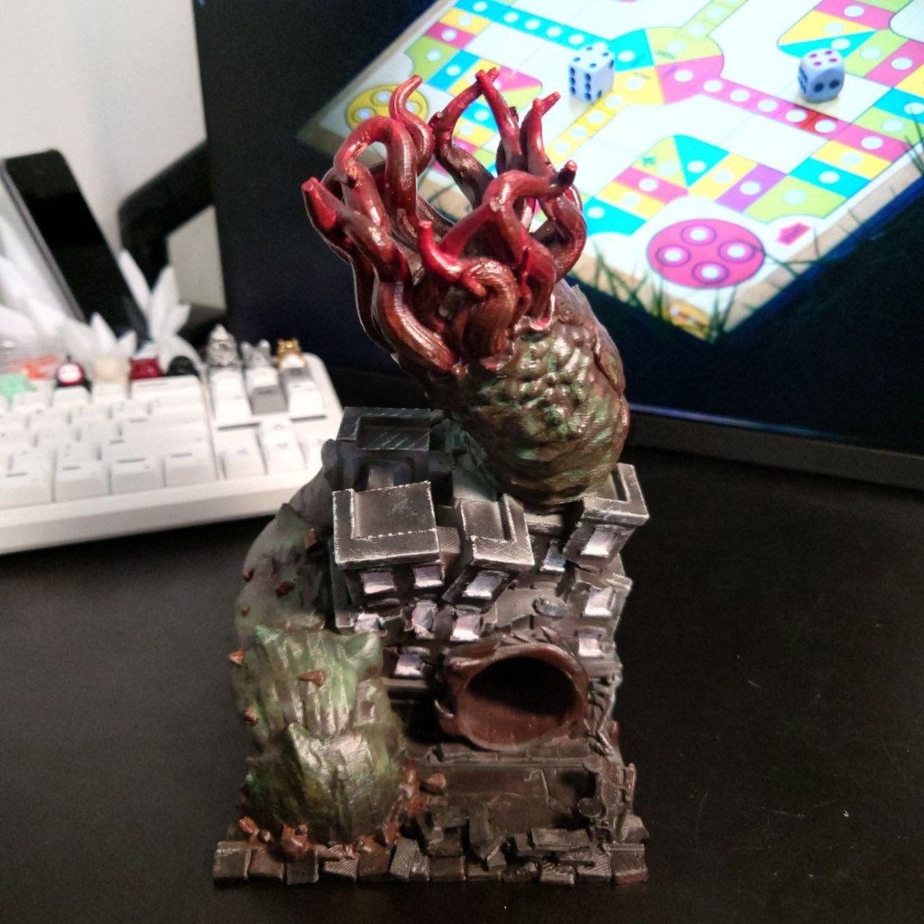 Tháp Xúc Xắc Sâu Khổng Lồ - Giant Worm Dice Tower - Board Game | Shopee ...
