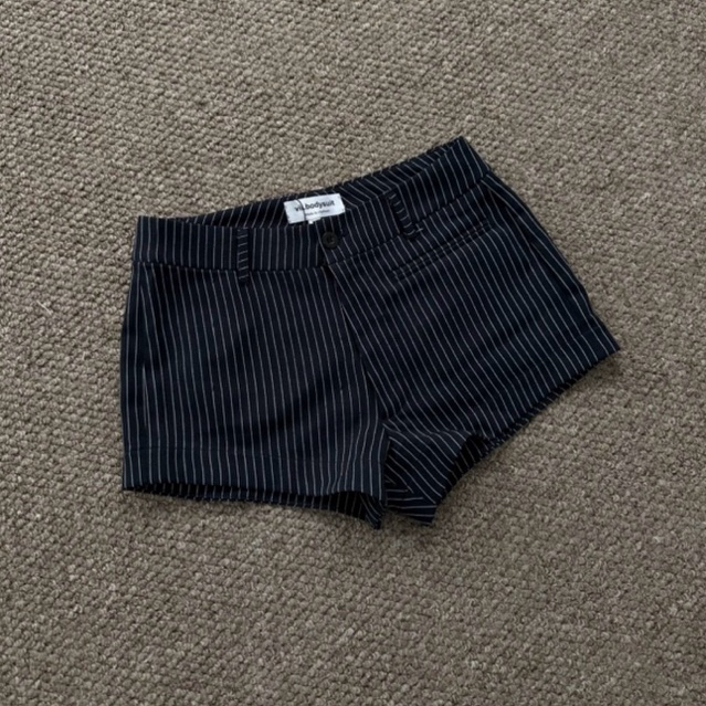 Short Kaki Sọc Form Mini Y2k Viibodysuit | Shopee Việt Nam