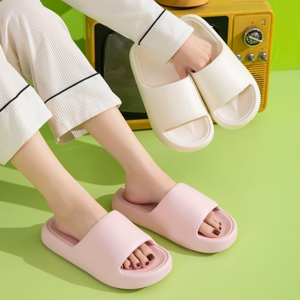 Dép Bánh Mì Quai Ngang Đế Đúc Siêu Nhẹ - GD74 - Runwaysoles | Shopee ...